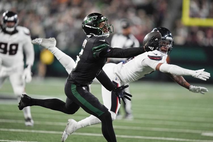 Jets' win over Texans provides a speck of optimism after disappointing ...