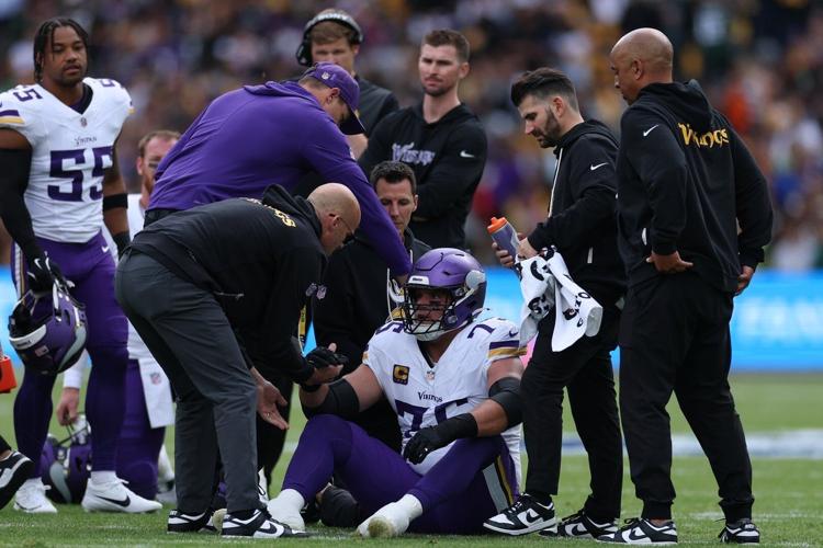 Offensive line injuries have the Vikings struggling to protect the ...