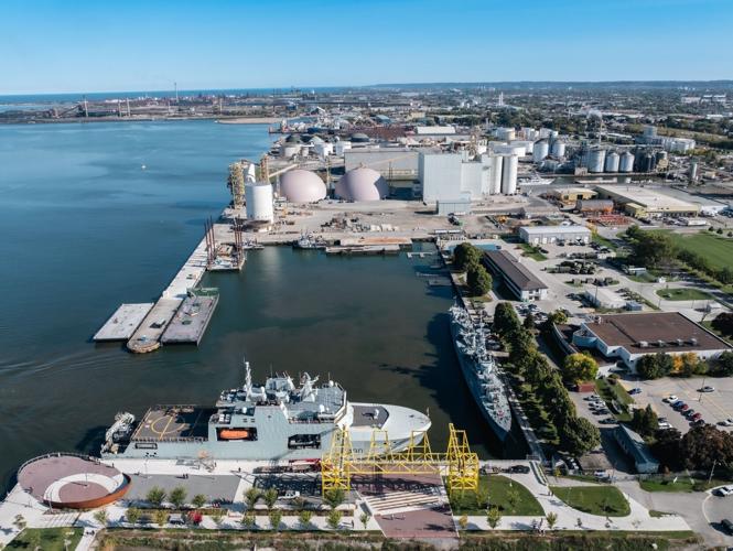HMCS Harry DeWolf arrives in Hamilton