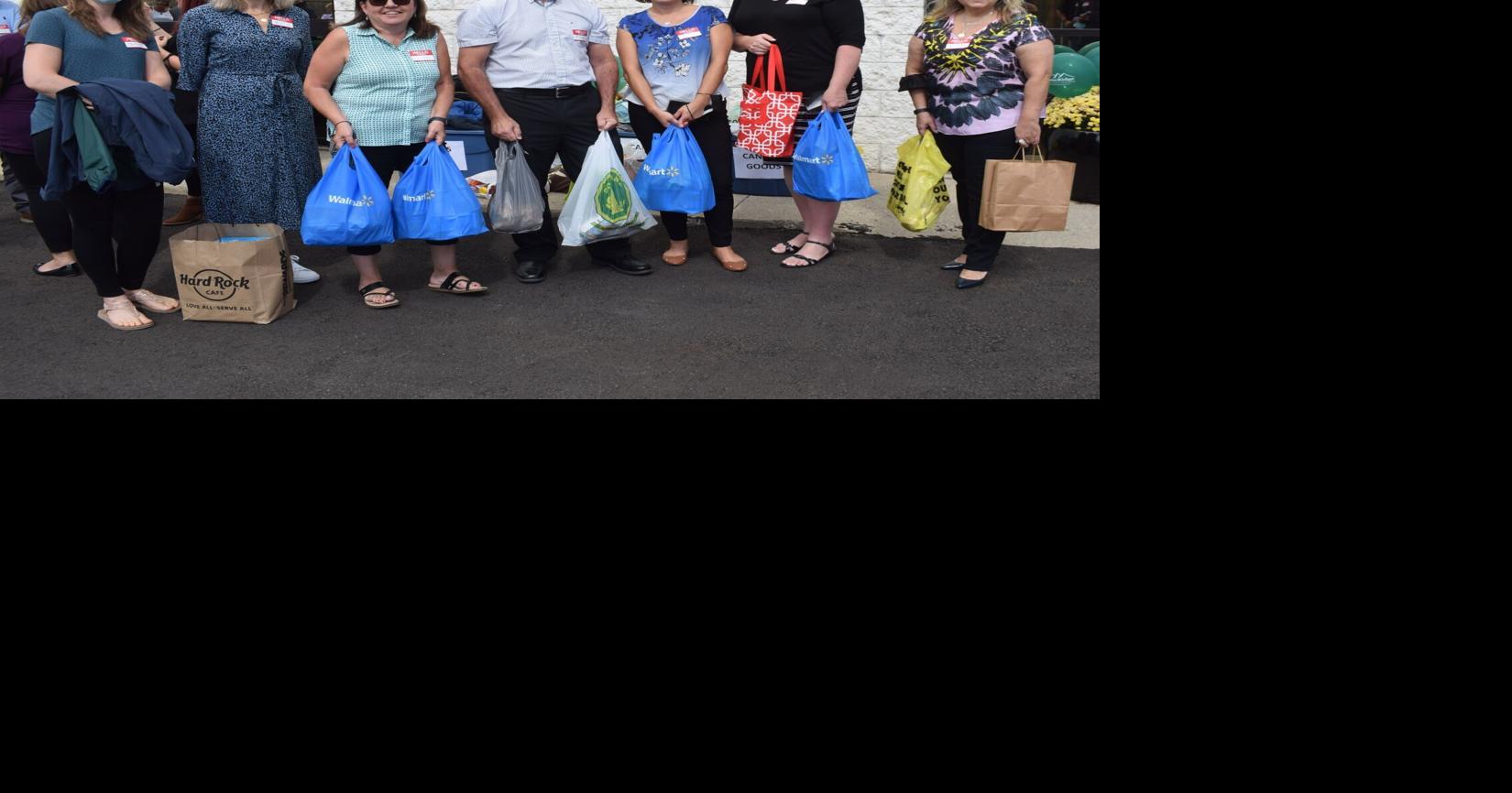 PHOTO: StoneRidge Insurance employees reconnect in Ancaster