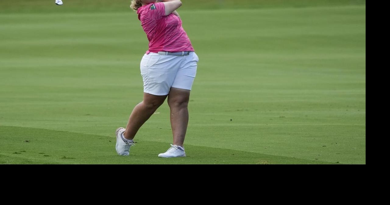 Teenage amateur golfer Rachel Lee tied for the lead in the Australian ...