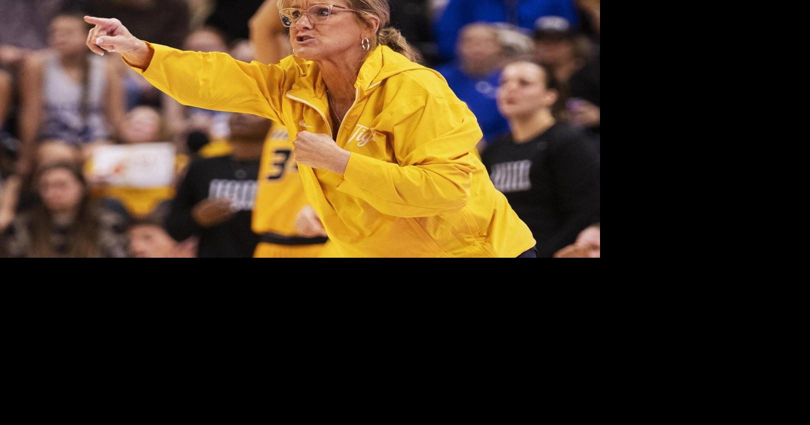 Robin Pingeton, coach of struggling Missouri women, announces ...