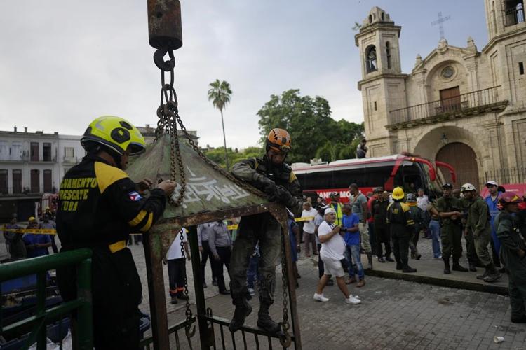 The collapse of a building in Havana has left 3 people dead and at ...