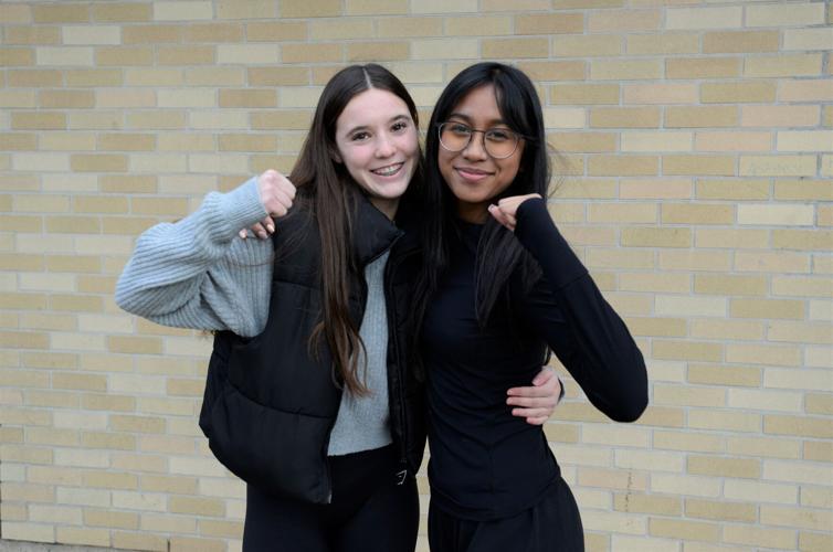 Simcoe teens strike gold at taekwondo world championships
