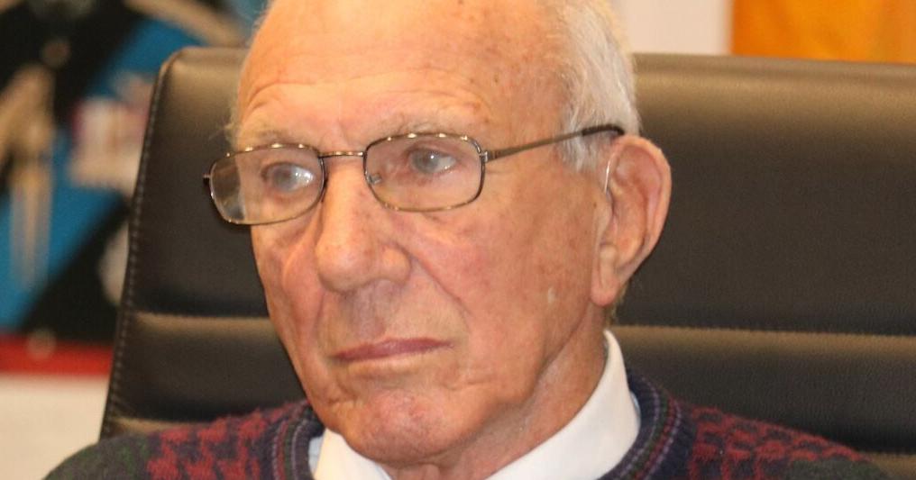 Call for Hamilton public school trustee Becky Buck to resign sparks war ...