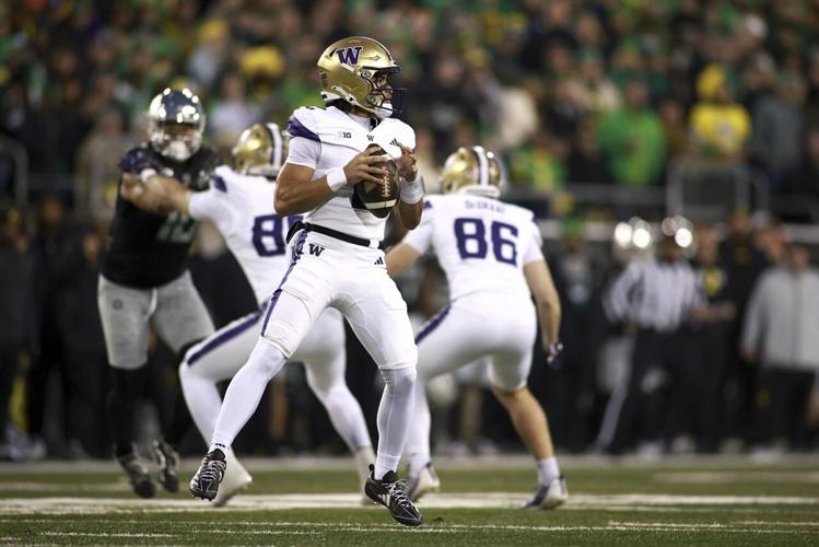 Gabriel throws for 2 TDs and runs for another, No. 1 Oregon routs rival ...