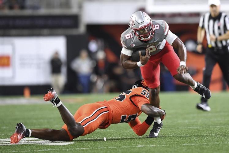 Hajj-Malik Williams accounts for 3 TDs; UNLV beats Oregon State 33-25