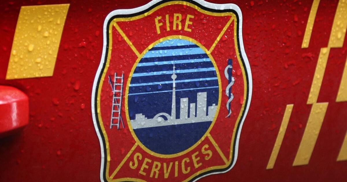 Firefighters battle blaze in Portlands area