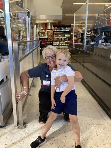 ‘A friend to everybody’: Longtime Dundas Valley Metro employee set to ...