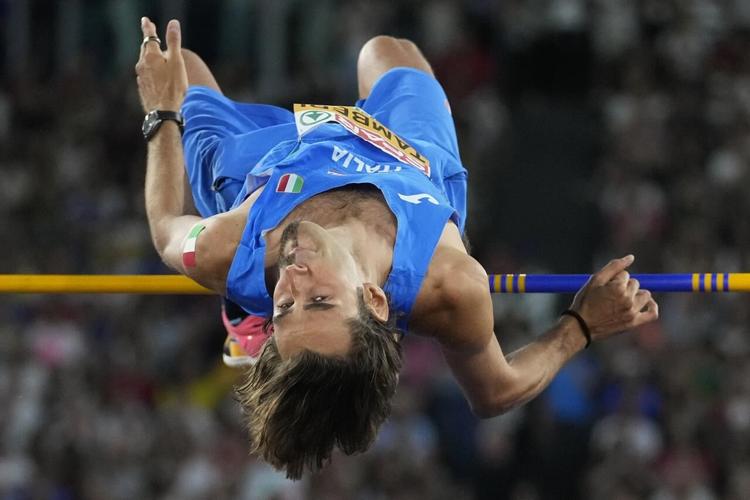 Tamberi puts on a show in Rome to win another European high jump title ...