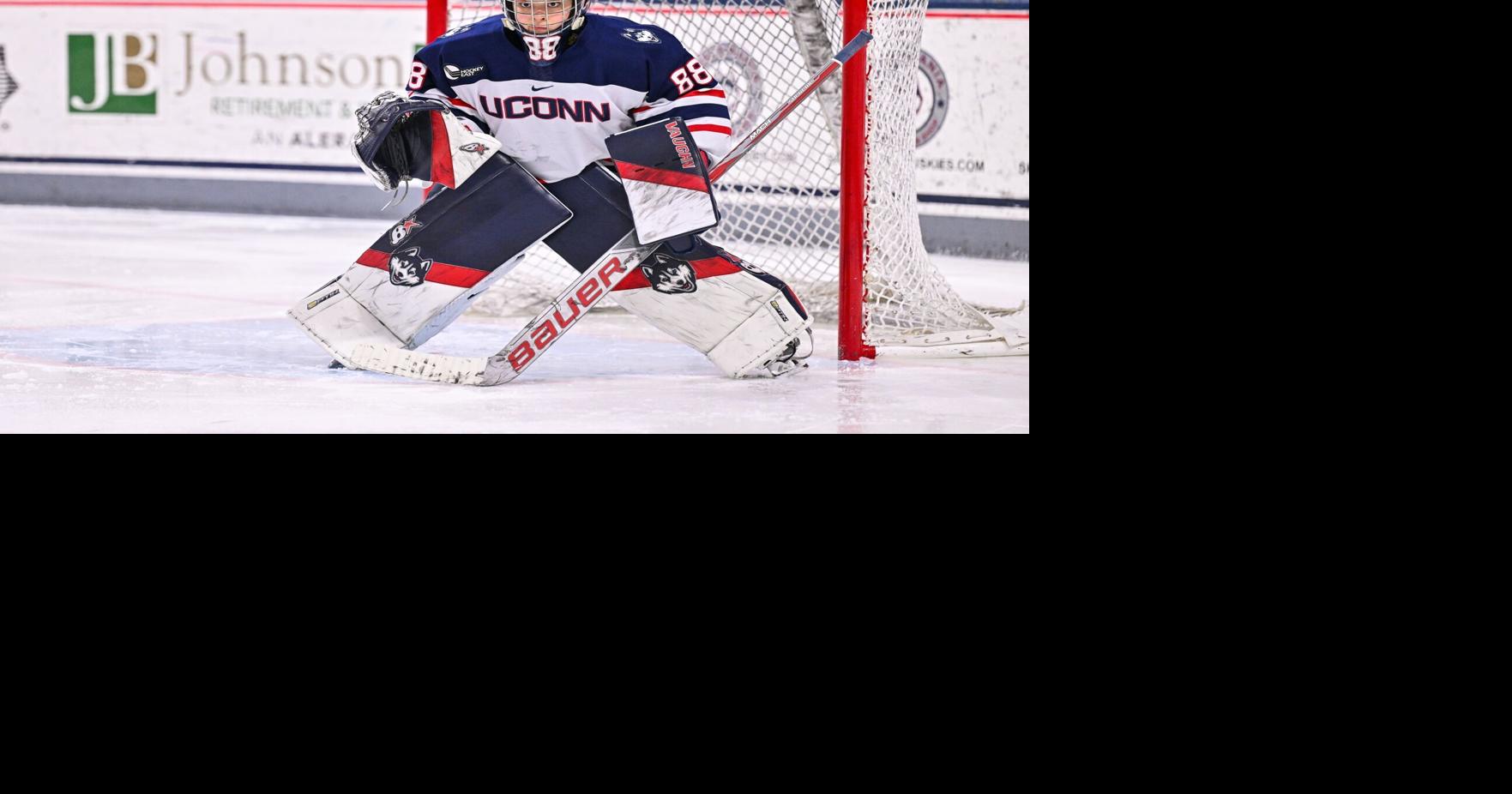 Westmount grad is one of the top goalies in NCAA hockey