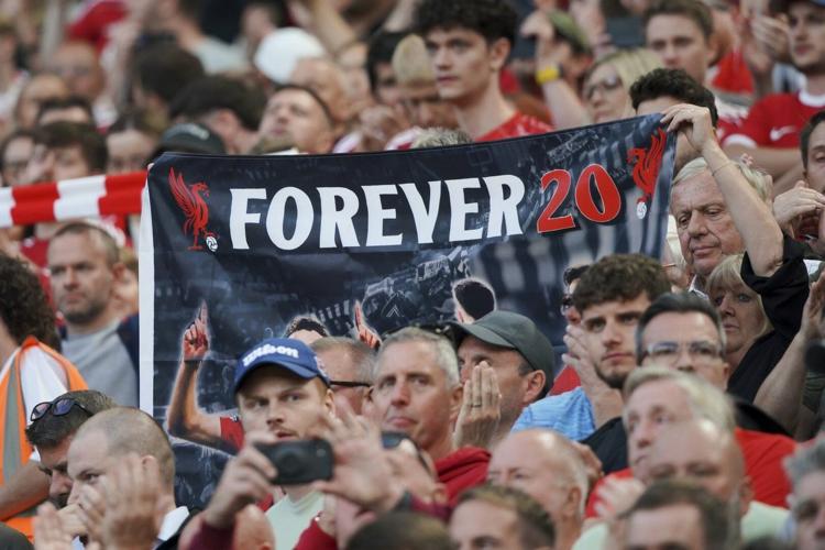 Anfield full of emotion during tribute to Diogo Jota and his brother at ...