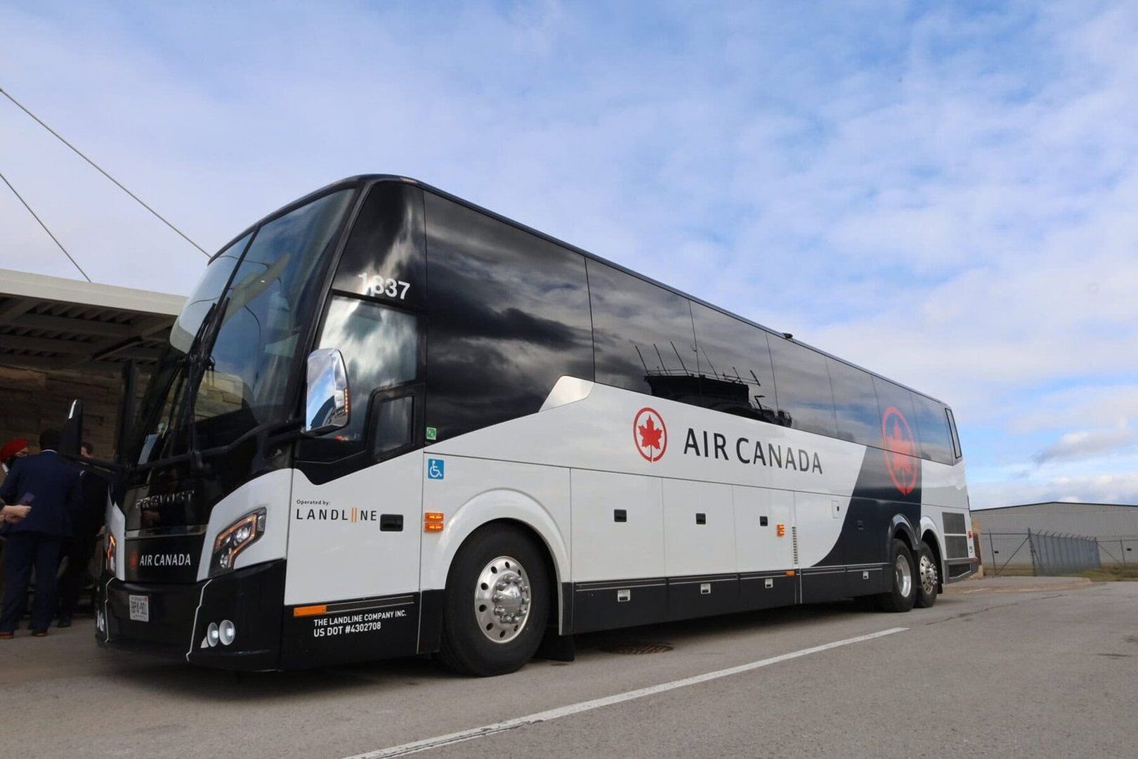 Air Canada bus link to Pearson to start June 15 at Niagara District Airport