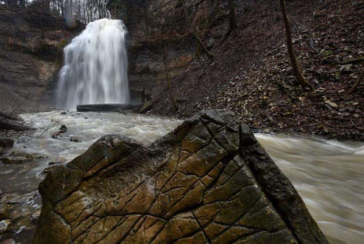 Ancaster residents decry Tiffany Falls parking lot plan