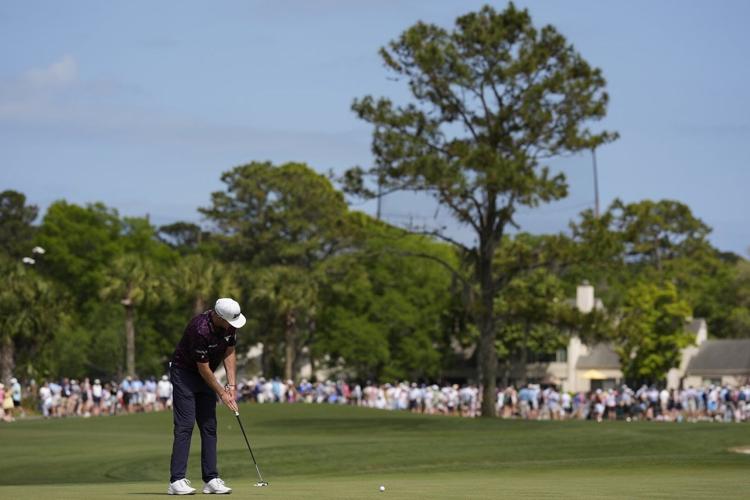 Justin Thomas makes two late birdies to restore lead at Hilton Head