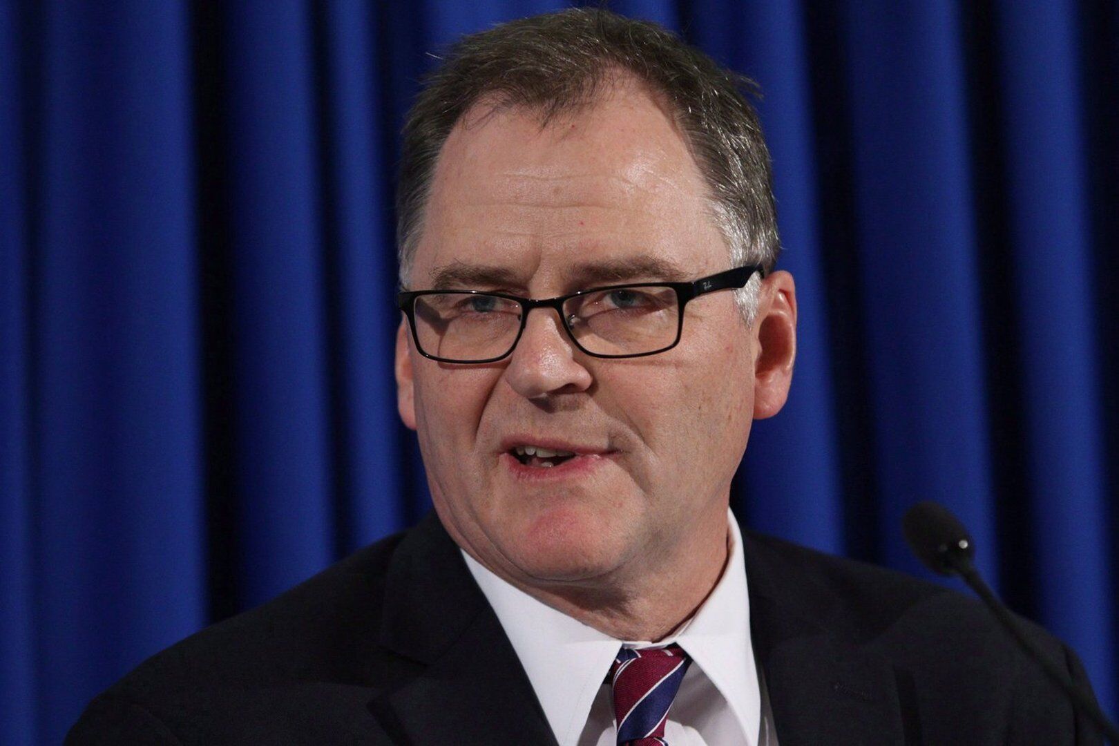 B.C. Ombudsperson flags hour-long waits for income, disability calls to ...