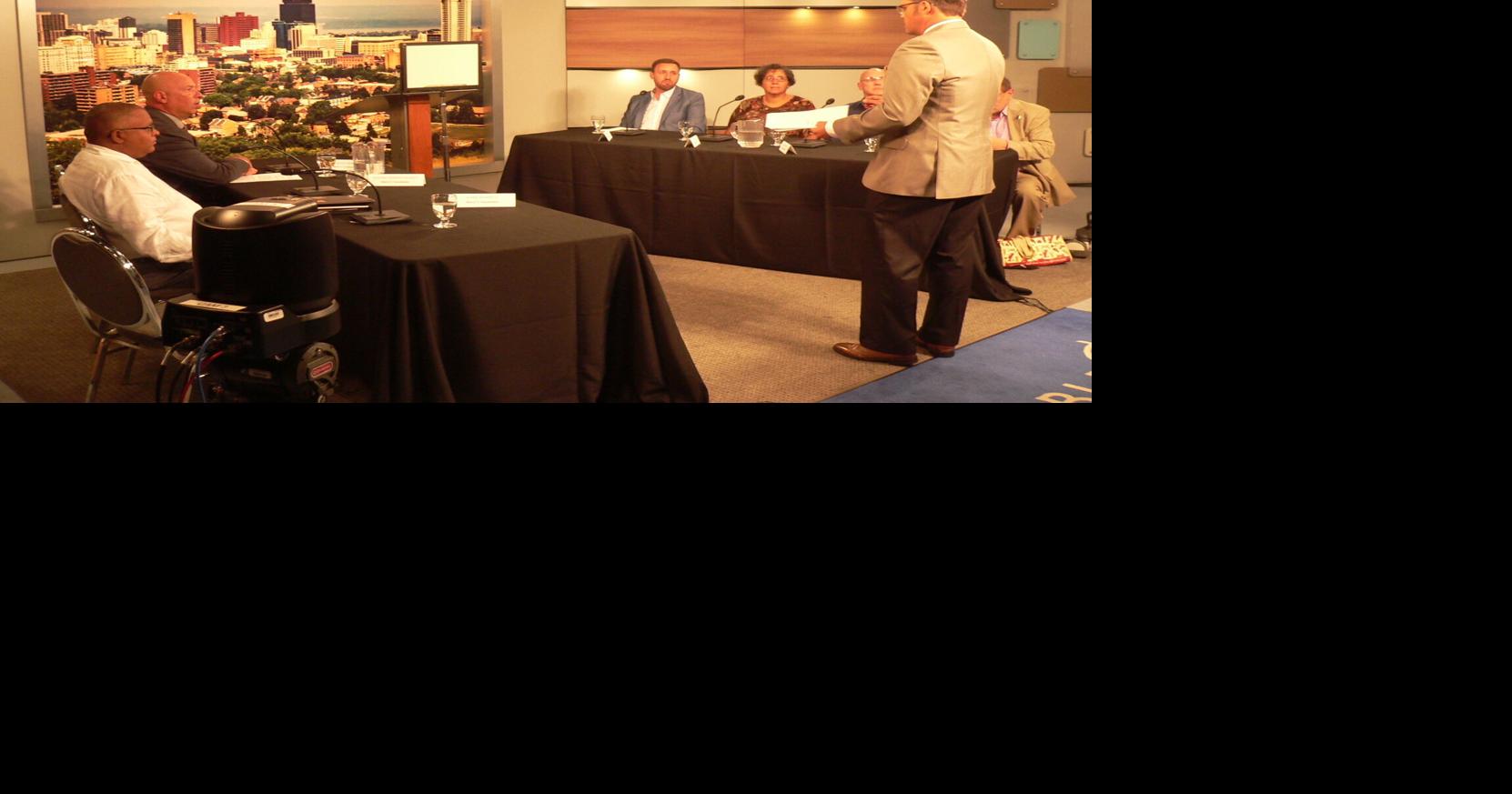 Coun. Jason Farr fends off criticism during debate