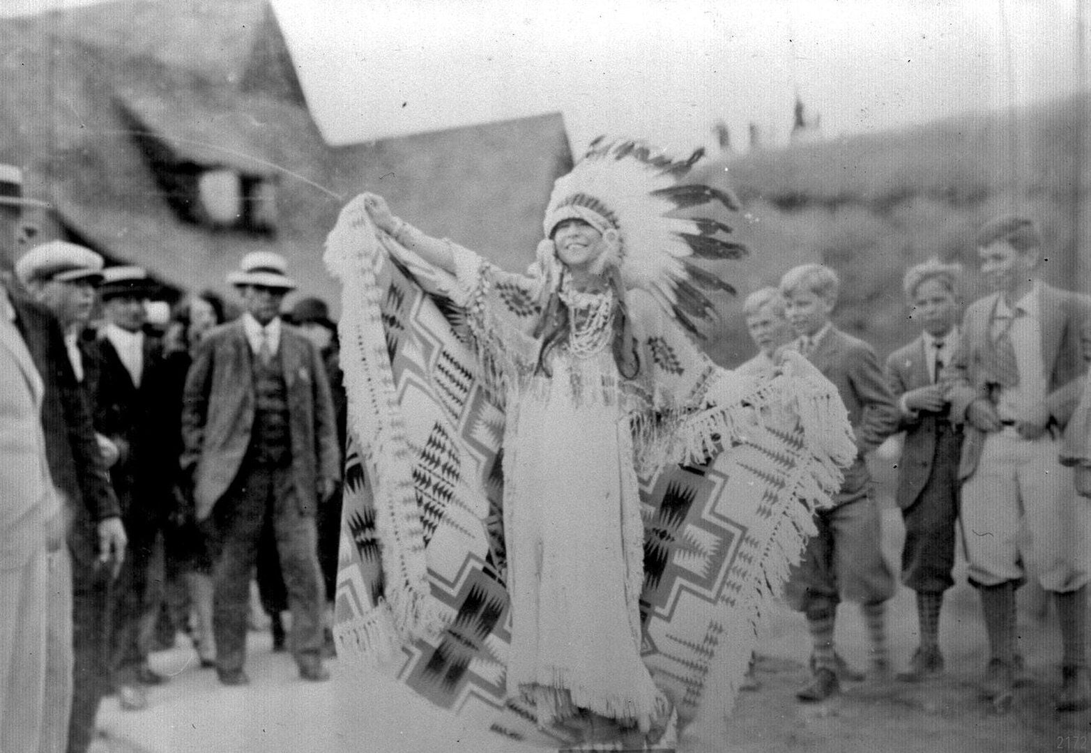 Healing in the Indigenous world / Atetsèn:ton Ne Onkwehonwè:ke Nonkwá:ti