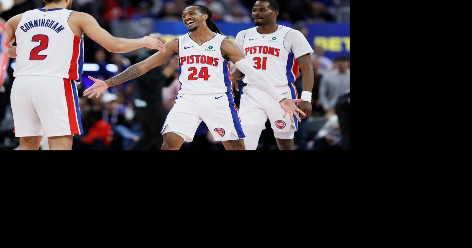 Knicks crush the 76ers to start the second round and keep up a historic ...
