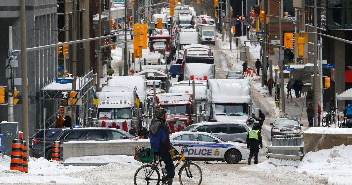 ‘Slow roll’ convoy could snarl traffic in Hamilton this weekend