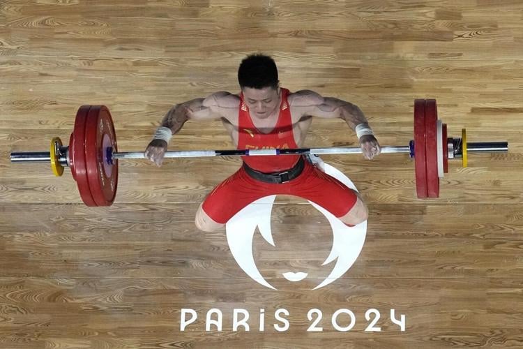 Hampton Morris is 1st US men's weightlifter to medal at the Olympics ...