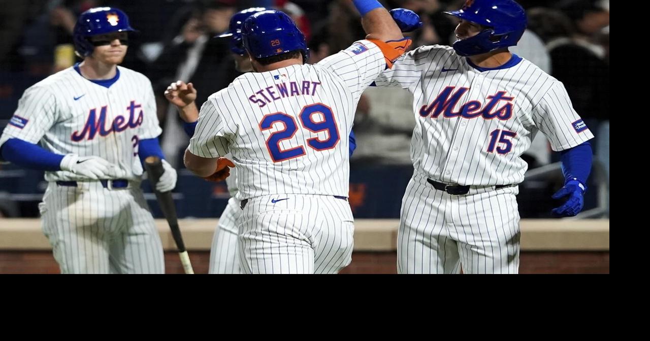 DJ Stewart hits a 3-run homer to lead the Mets past the Cubs 4-2