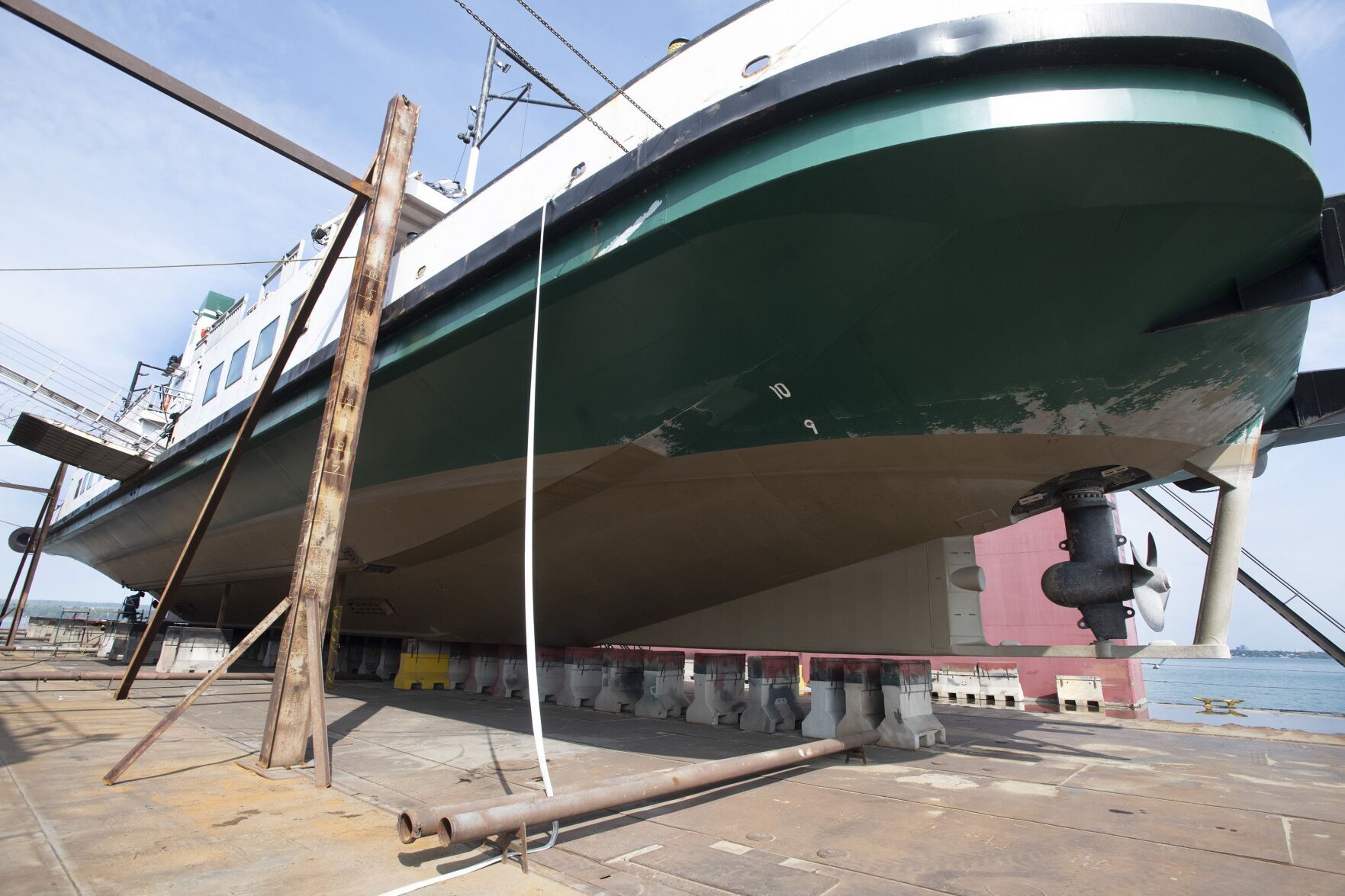 Hamilton shipyard seeks Ottawa navy ship contracts