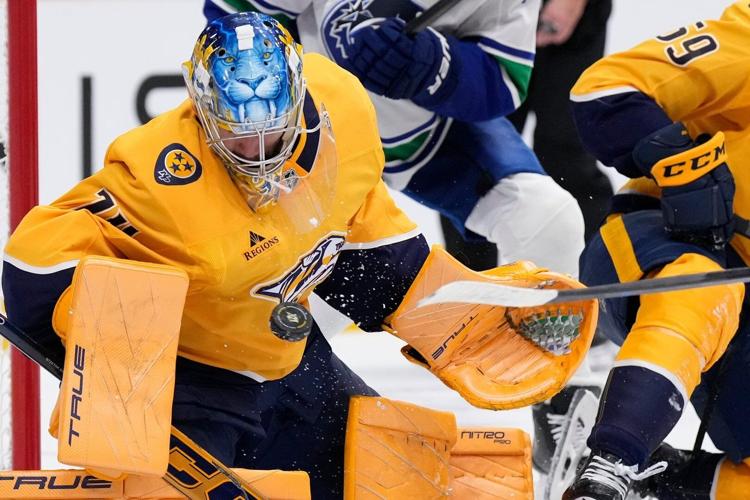Cole Smith, Juuse Saros lead Predators over Canucks 2-1