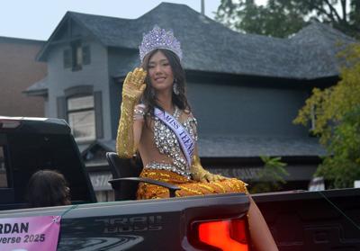 Beeton teen crowned Miss Teenager Universe 2025
