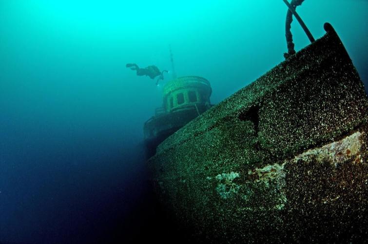 Tour boat tales: One ship sinks and more talk of a Hamilton Harbour ...