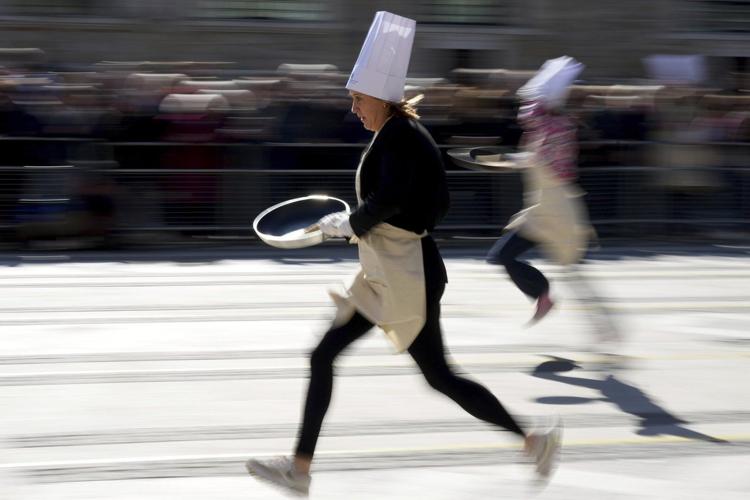 PHOTO COLLECTION: Britain Pancake Day