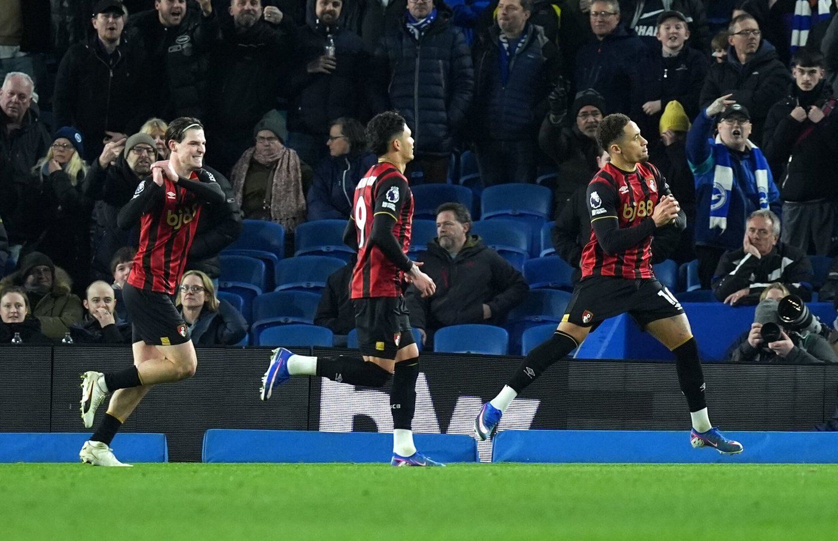 Kostoulas's late overhead kick rescues point for Brighton in 1-1 draw ...