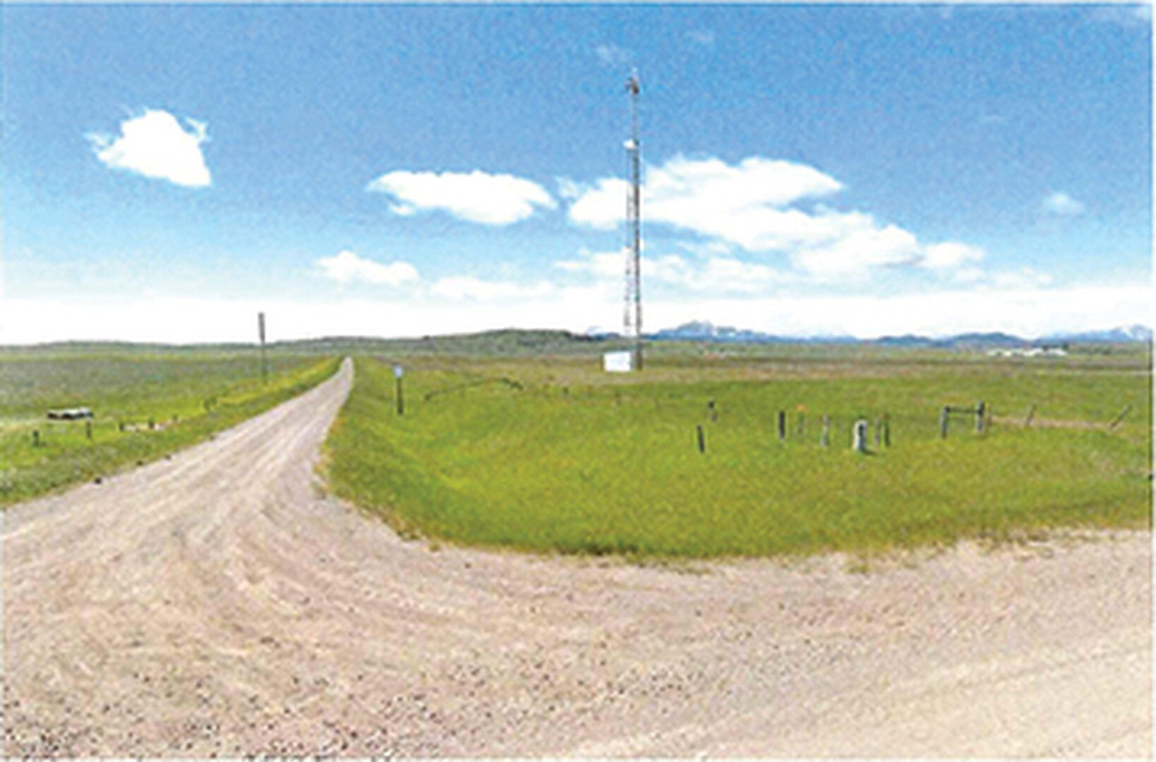 New tower proposed to expand high-speed internet in Pincher Creek area