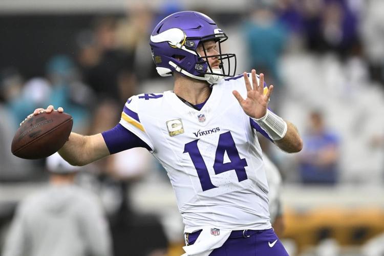 The Vikings are still winning despite Sam Darnold's recent spate of ...