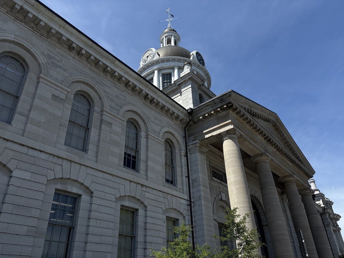 Concerns prompt council to revise arena change room policy