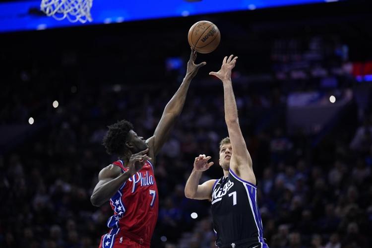 Harris scores 37 points as 76ers, minus Embiid, rout Kings 112-93 to stop 3-game slide
