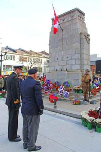 Gore Park cenotaph unveiled 100 years ago