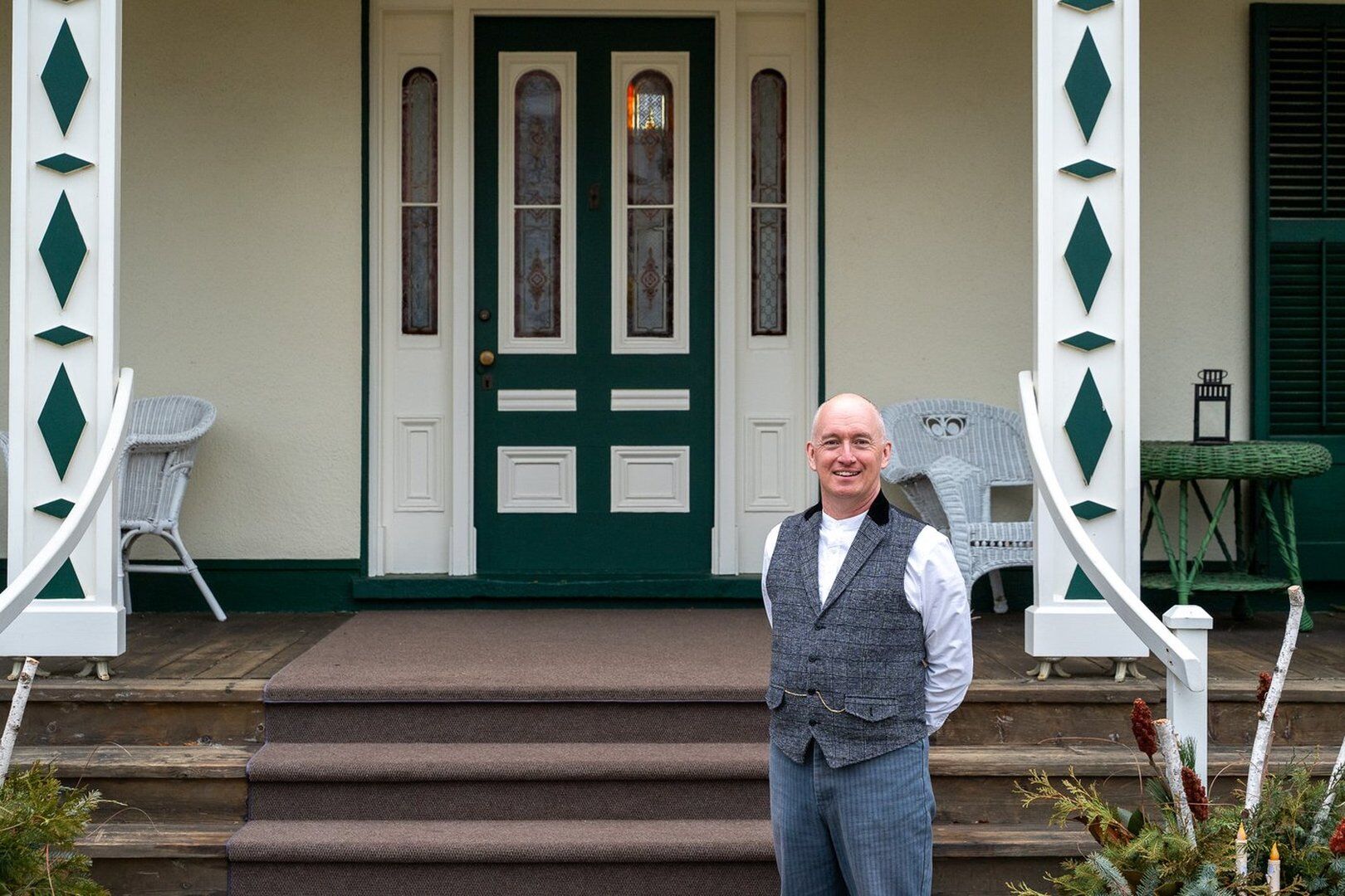 Taking residents on one final tour of Bell Homestead