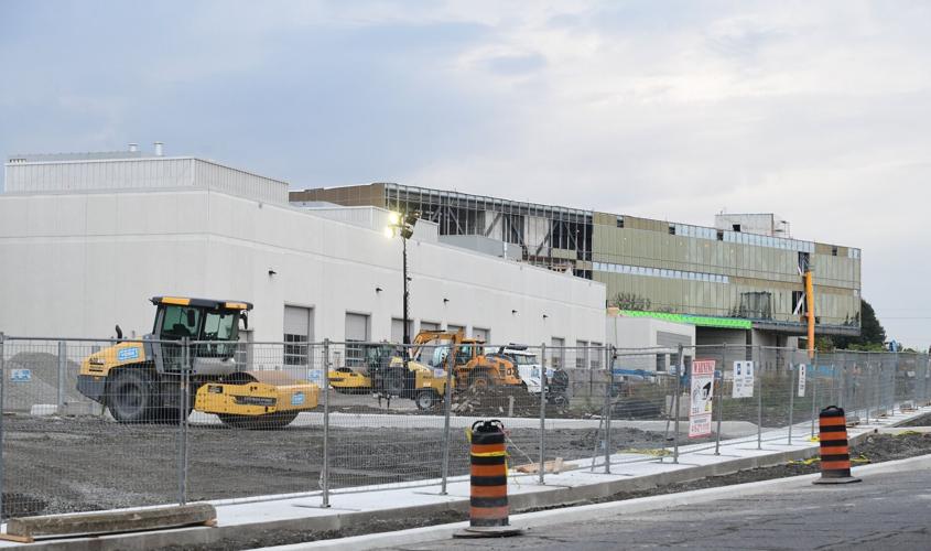 Hamilton bus barn opening delayed by missing ventilation