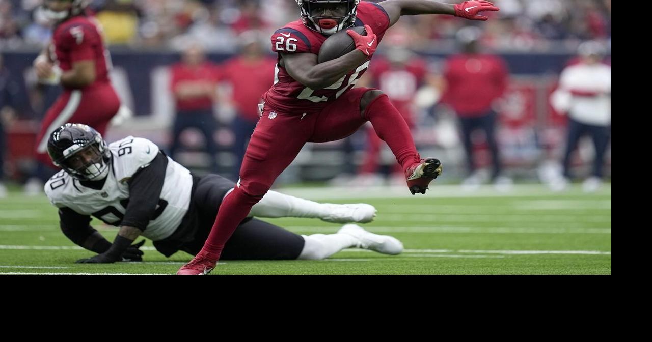 Trevor Lawrence throws for 364 yards, Texans miss late field goal as ...