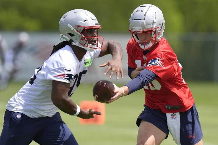 Patriots sign 1st-round draft pick, QB Drake Maye, to contract