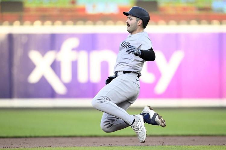 Gunnar Henderson becomes youngest player to hit 10 homers before May 1 as Orioles defeat Yankees 2-0