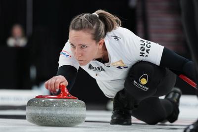 Emergency alert notifications ring out in arena before Homan throw in ...