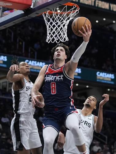Wembanyama returns to score 24 points, lead Spurs over Wizards, 131-127