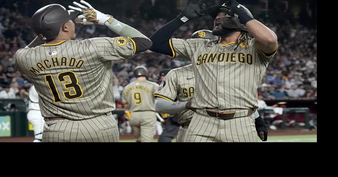 Padres win third straight with 7-1 victory over D-backs, look forward ...