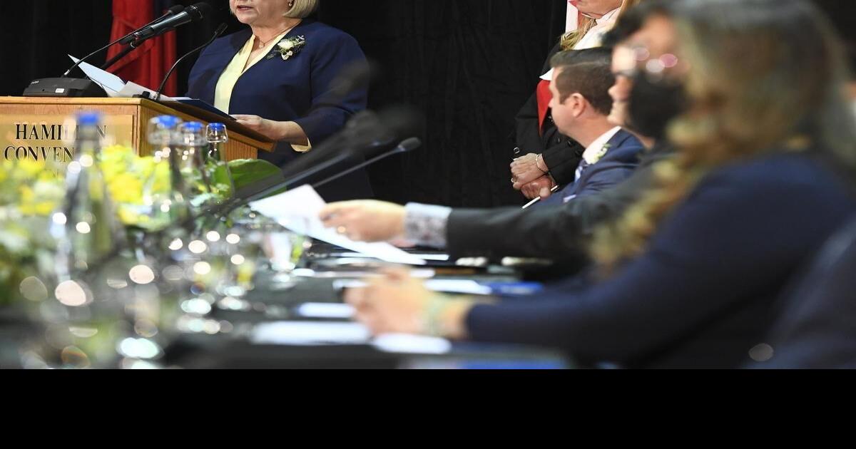 Hamilton Mayor Andrea Horwath should resist ‘strong mayor’ powers