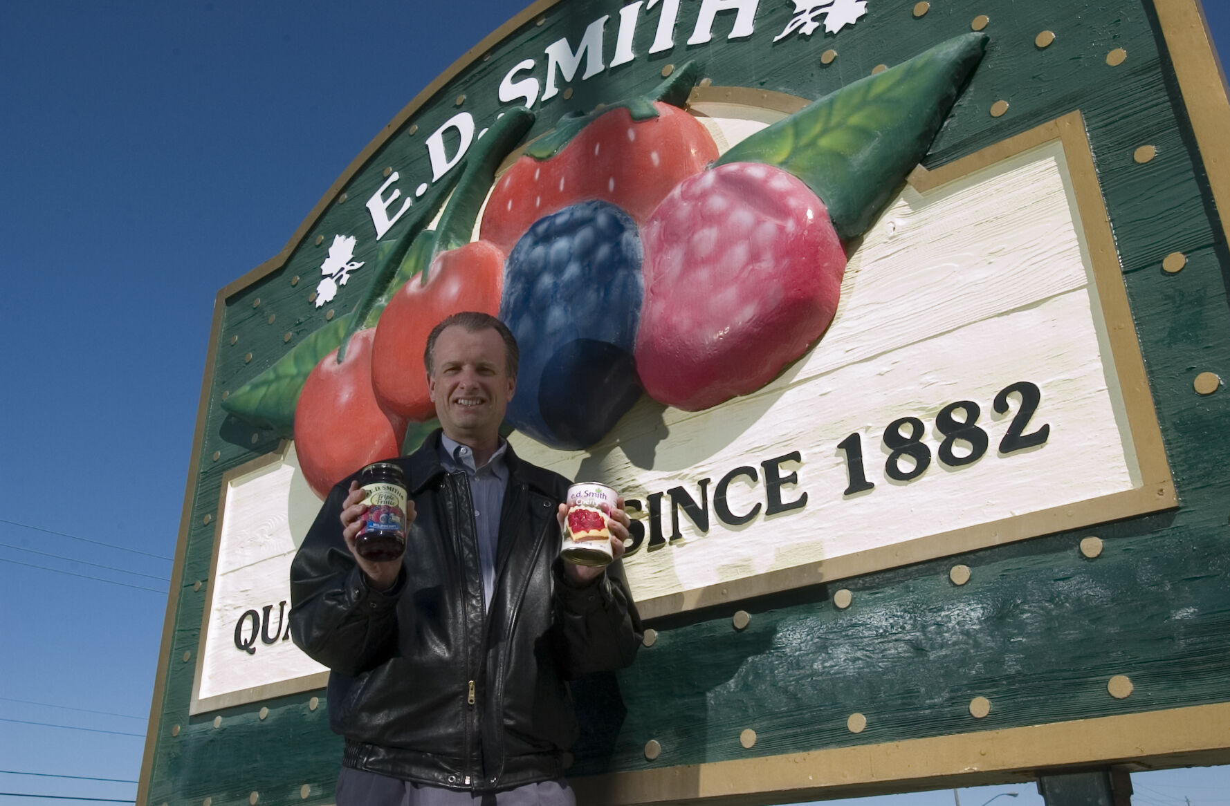 1882: E.D. Smith jam company takes root in Winona