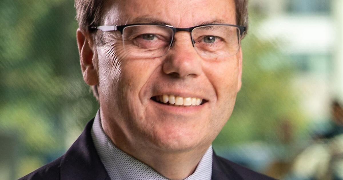 Departing Mohawk College president gets $400,000 payout