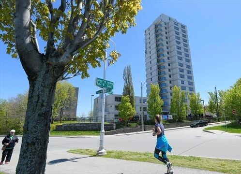 Feds hand over $10 million for CityHousing Hamilton project in North End