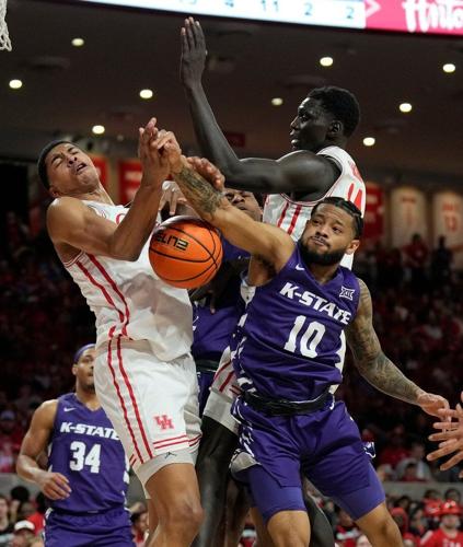 Emanuel Sharp scores 23, No. 3 Houston downs Kansas State 78-64